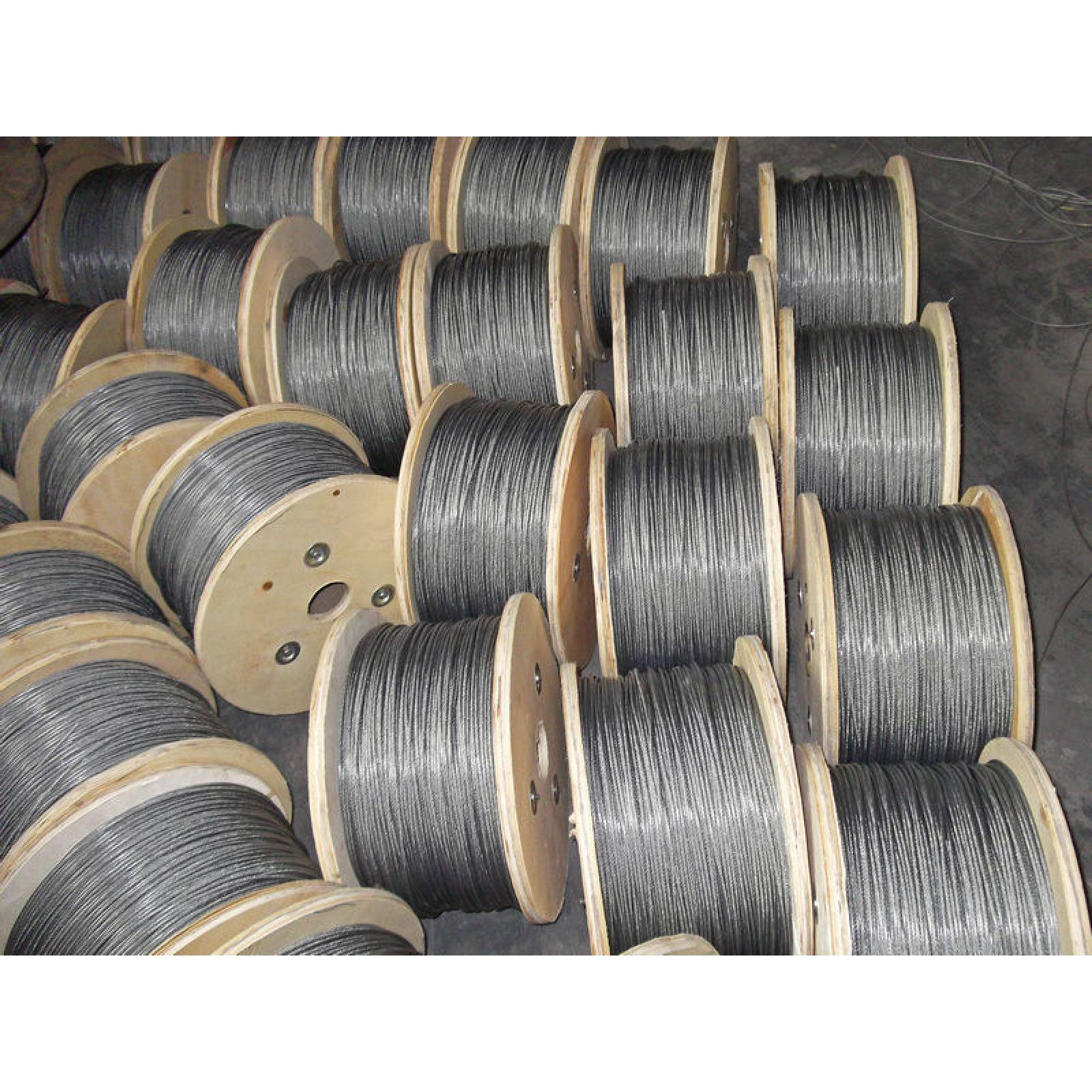 Cable de acero galvanizado en rollo 7x7 5/16 y 300 m. obi